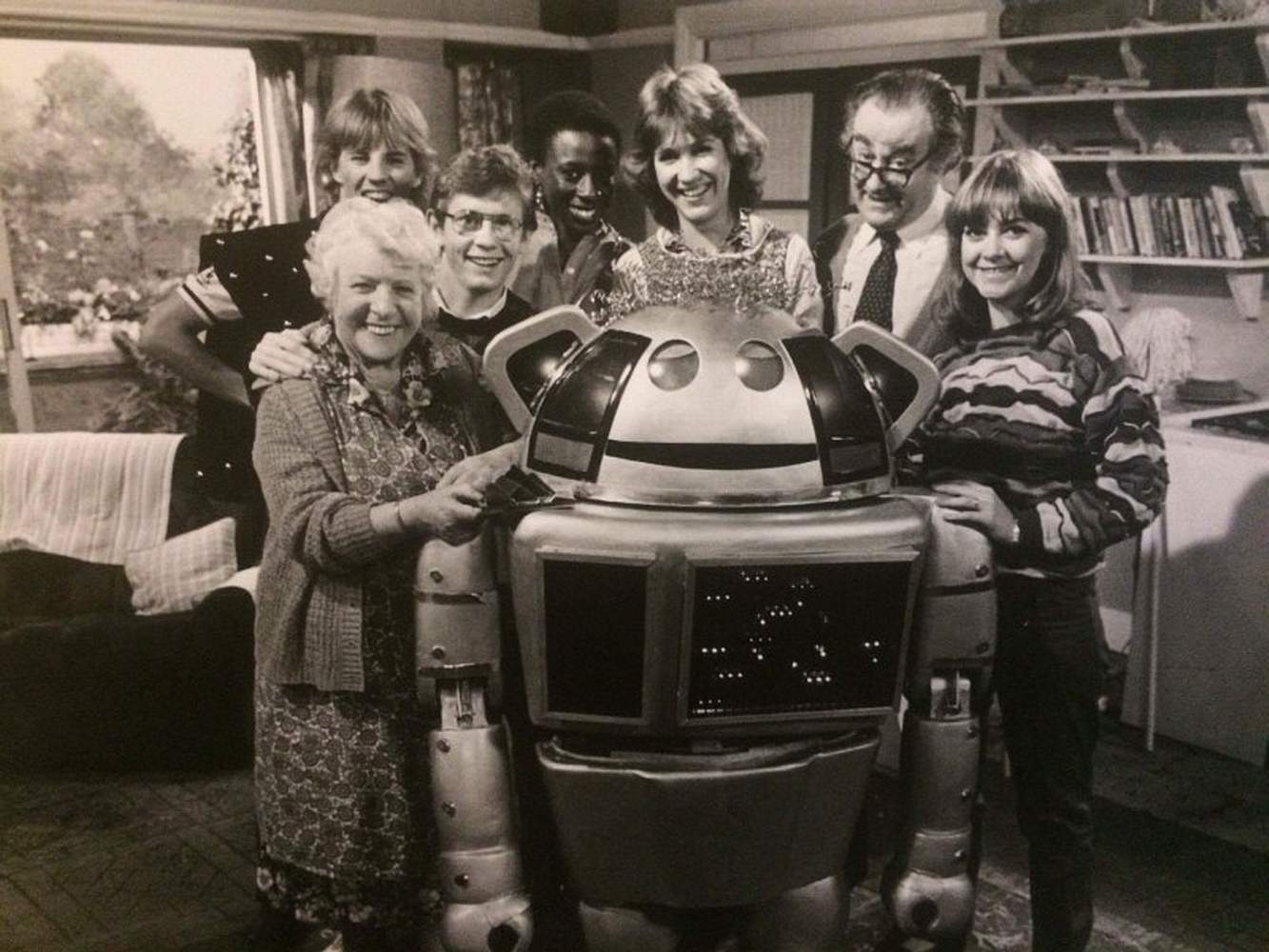 Metal Mickey Robot - The Old Robot's Web Site