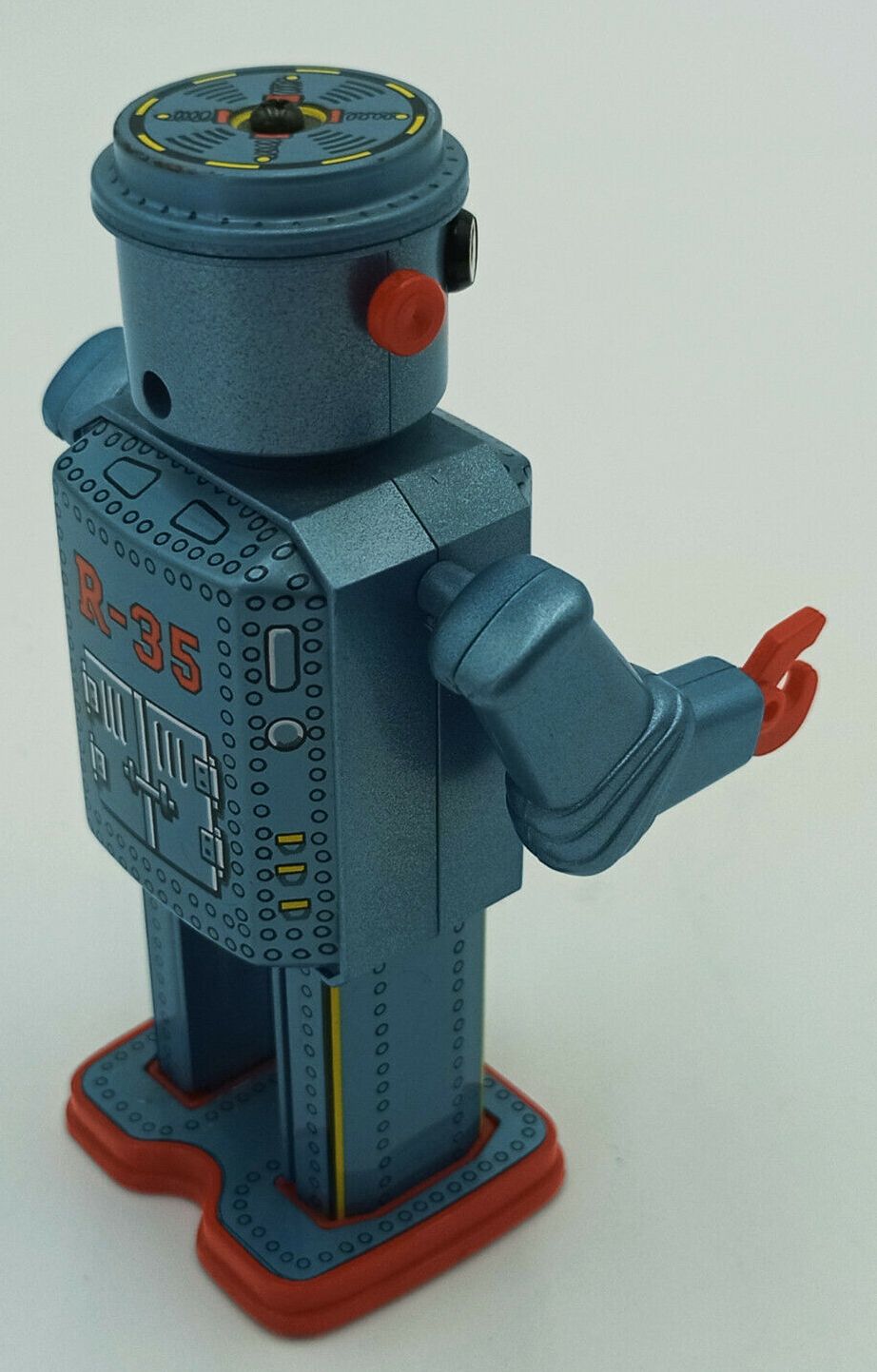 1984 Antique Robot R-35 by Masudaya - The Old Robots Web Site
