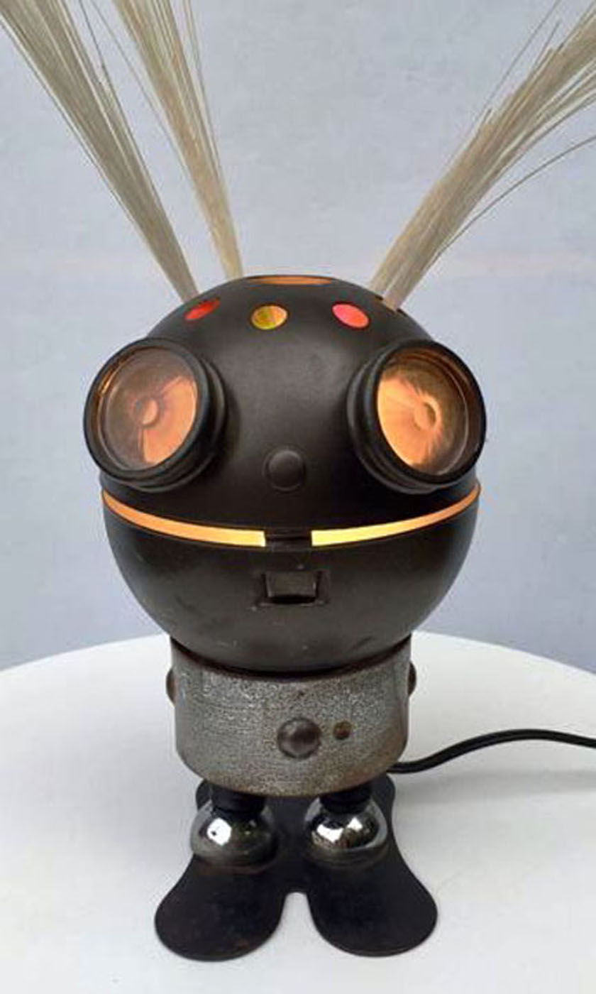 Satco Robot Desk Lamp - The Old Robots Web Site